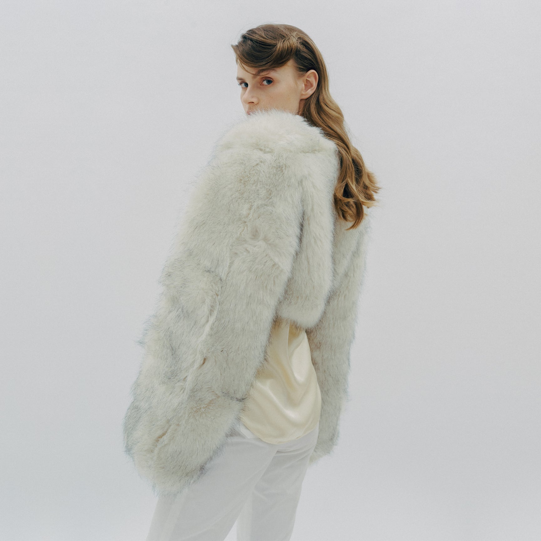 Viola Faux Fur White Bolero Jacket – Marei1998
